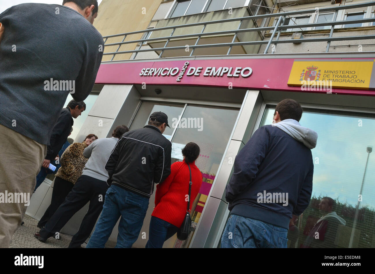 Unemployed people hi-res stock photography and images - Alamy