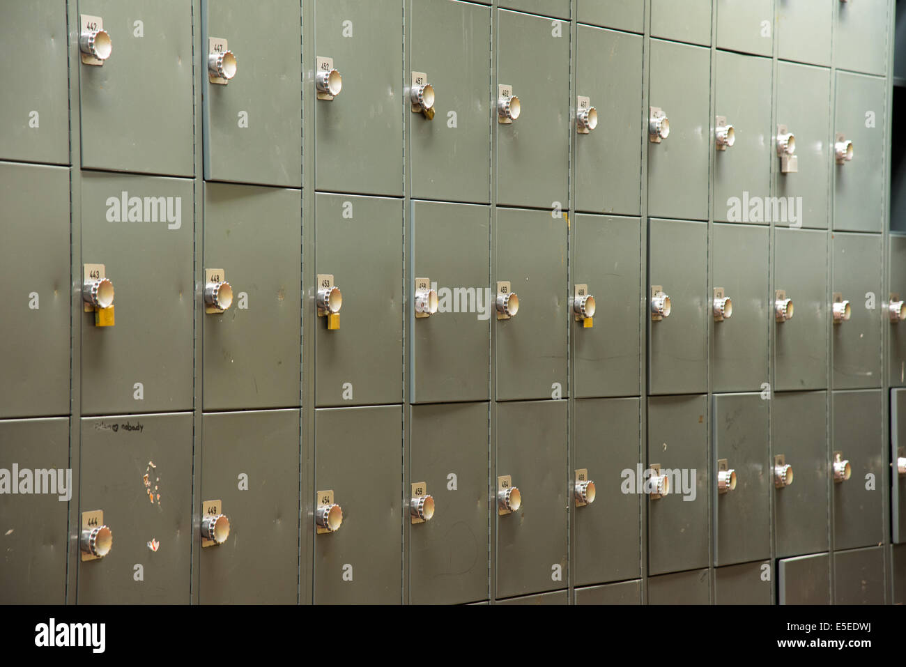 lockers in a school Stock Photo - Alamy