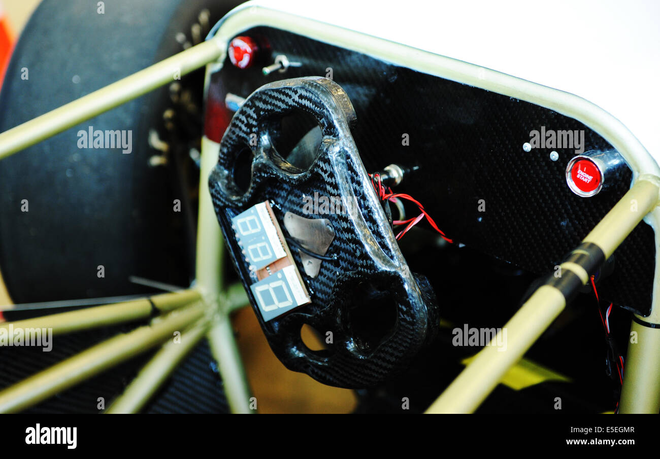 Open wheel formula racing car hi-res stock photography and images - Alamy