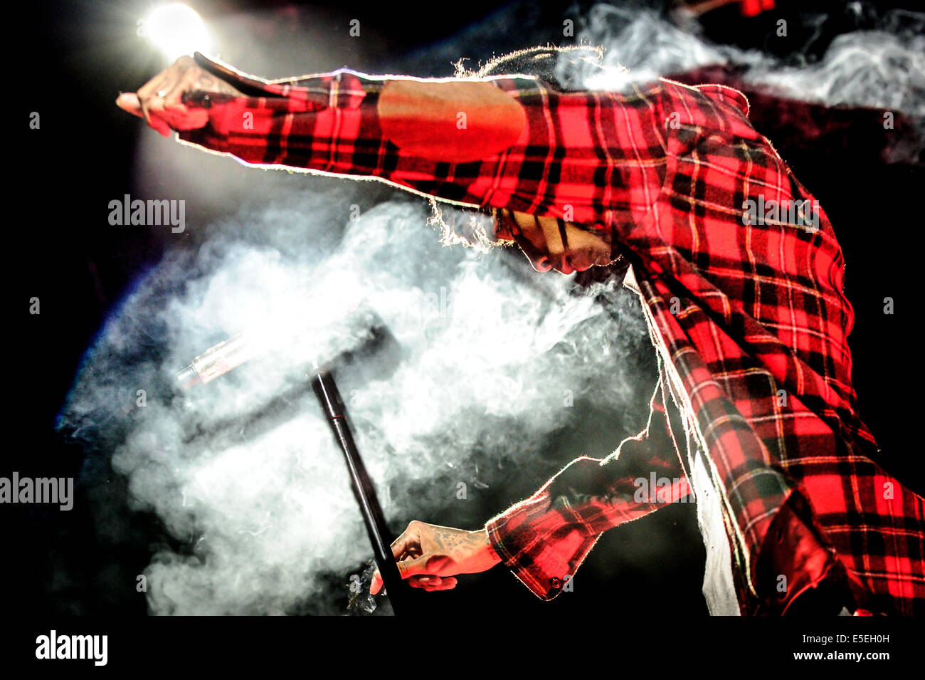 Cigarette on stage hi-res stock photography and images - Alamy