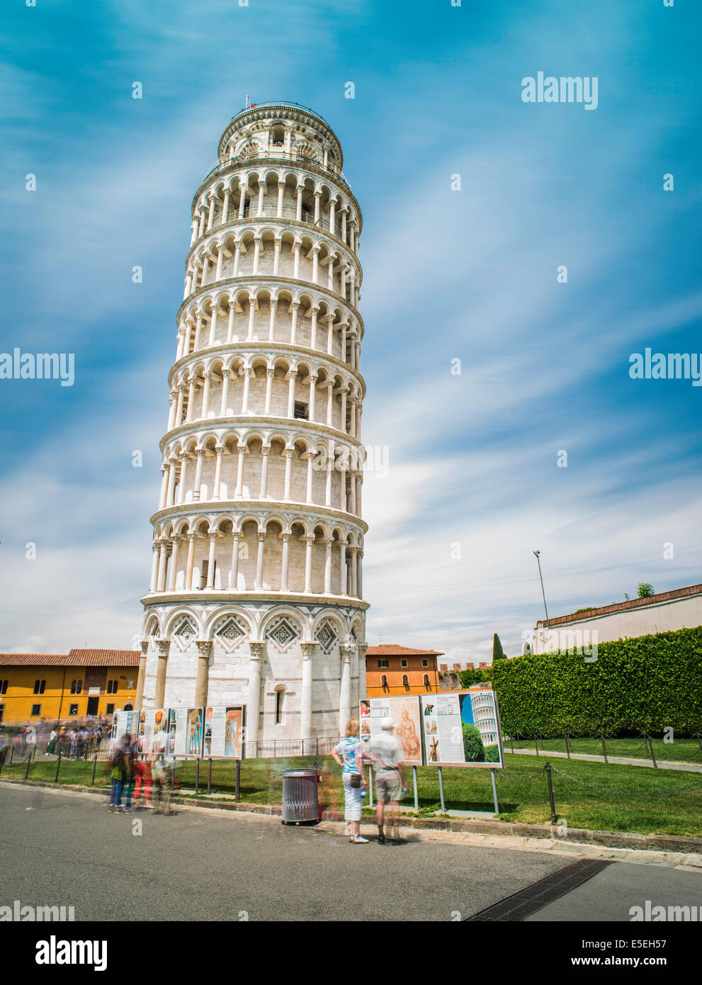 Leaning Tower of Pisa. Blue cloudy sky background Stock Photo - Alamy