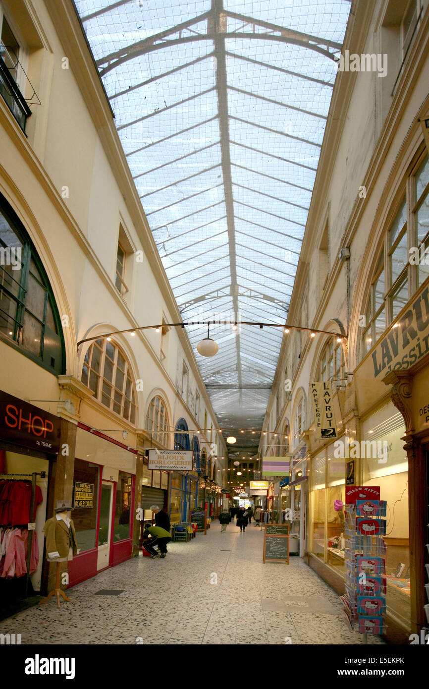 Passage choiseul paris hi-res stock photography and images - Alamy