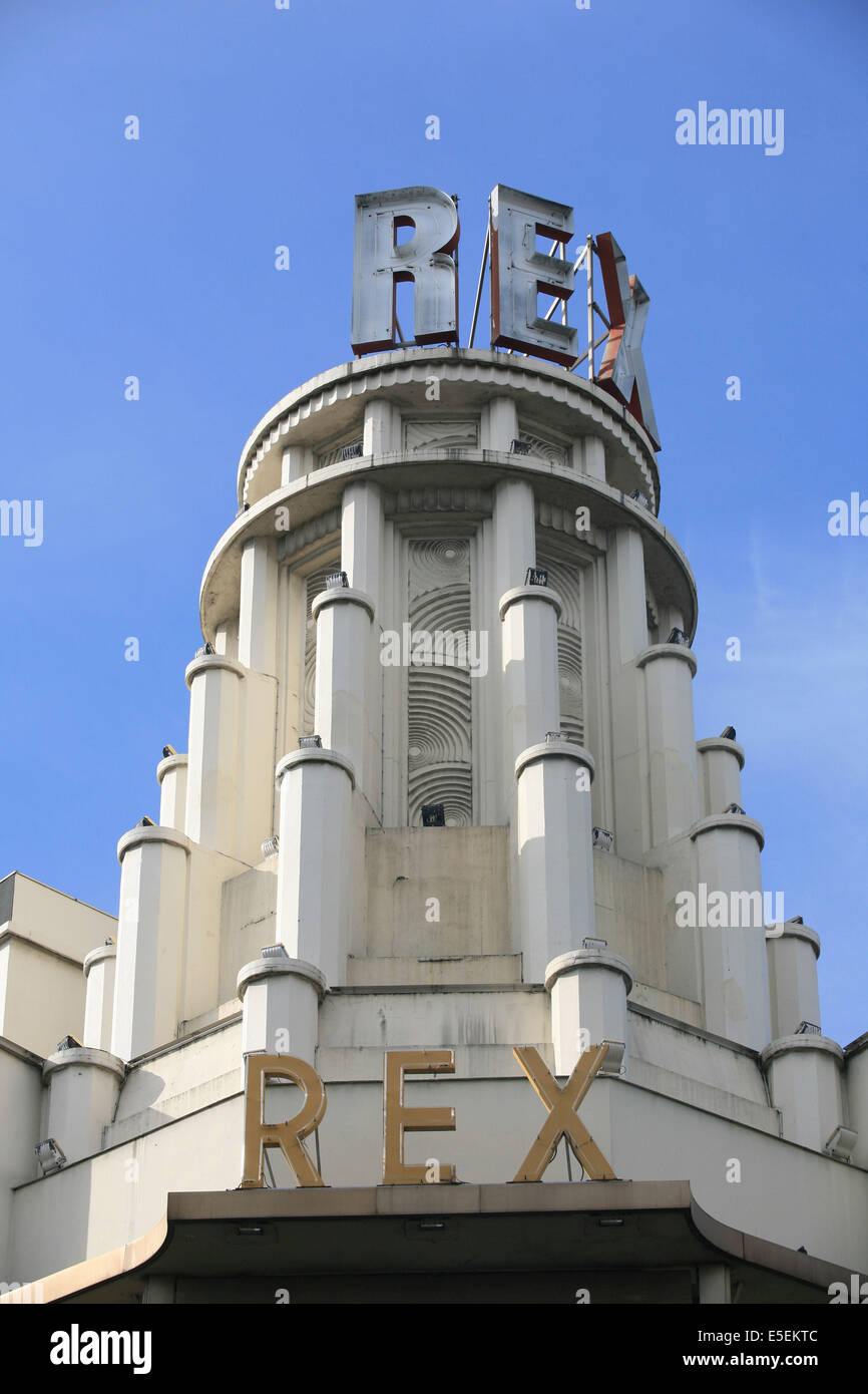Grand rex cinema paris auditorium hi-res stock photography and images ...