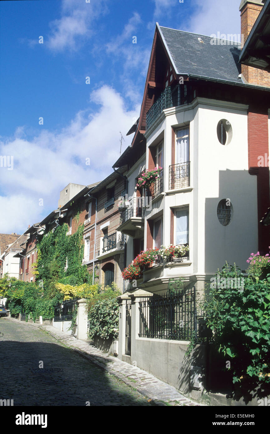 Montsouris square hi-res stock photography and images - Alamy