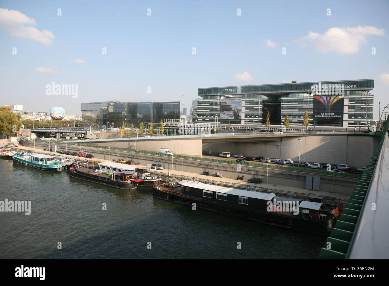 France television headquarters hi-res stock photography and images - Alamy