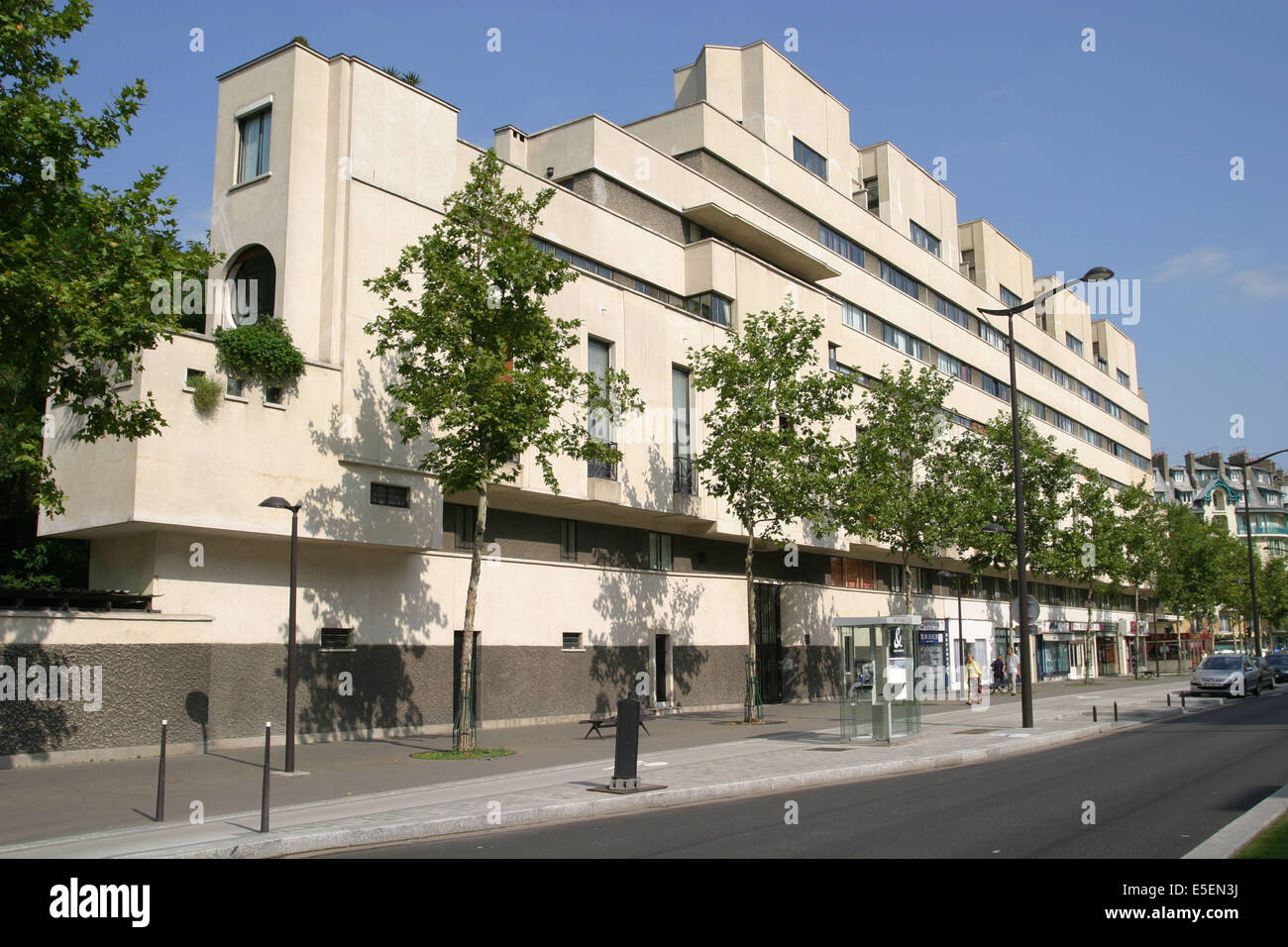 France, paris 15e immeuble style paquebot, 3bd victor, architecte ...