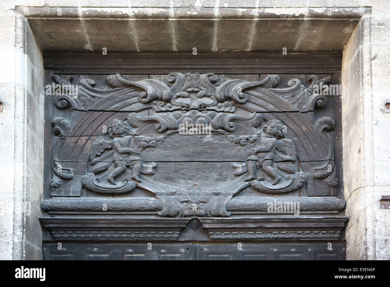 Imposte hi-res stock photography and images - Alamy