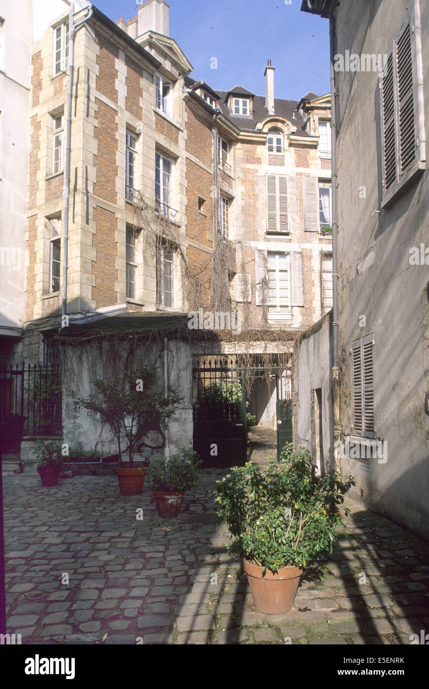 Cour de rohan hi-res stock photography and images - Alamy