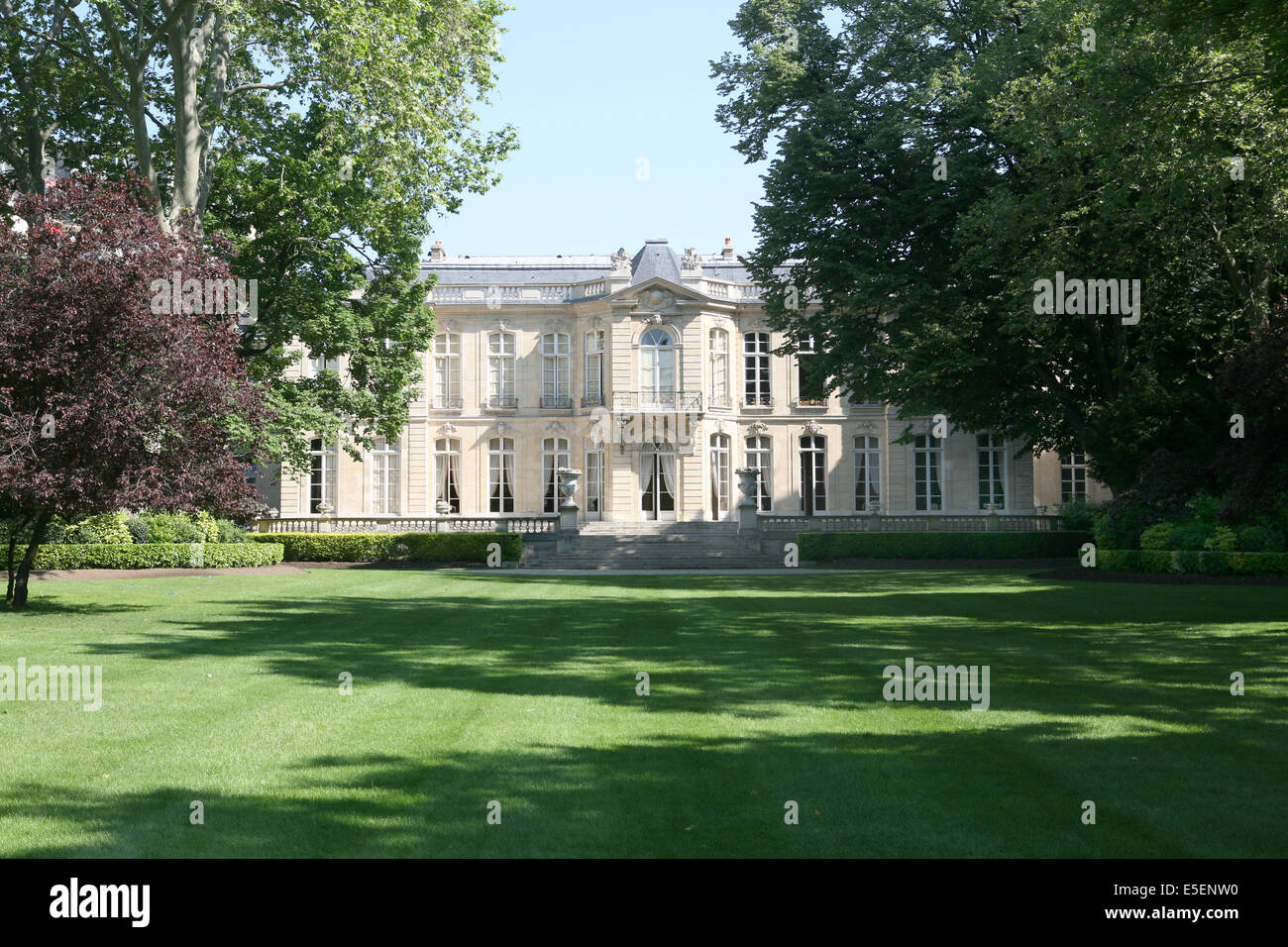 France, paris 7e, hotel particulier, Hotel de Matignon, 56 rue de ...