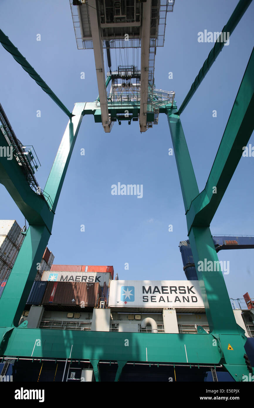 France: Normandie, seine maritime, vallee de la seine, grand port de ...