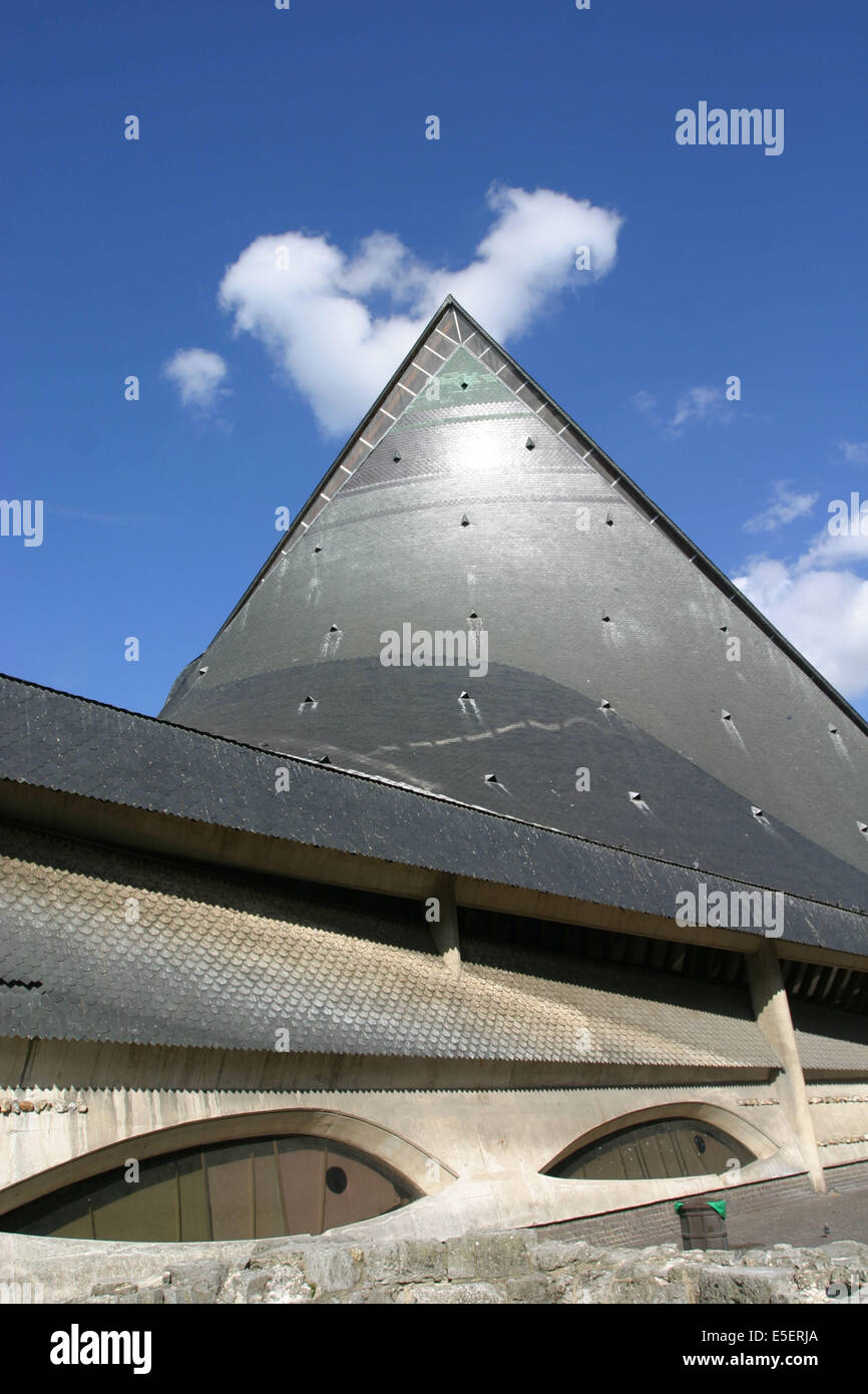 Architecte louis arretche hi-res stock photography and images - Alamy