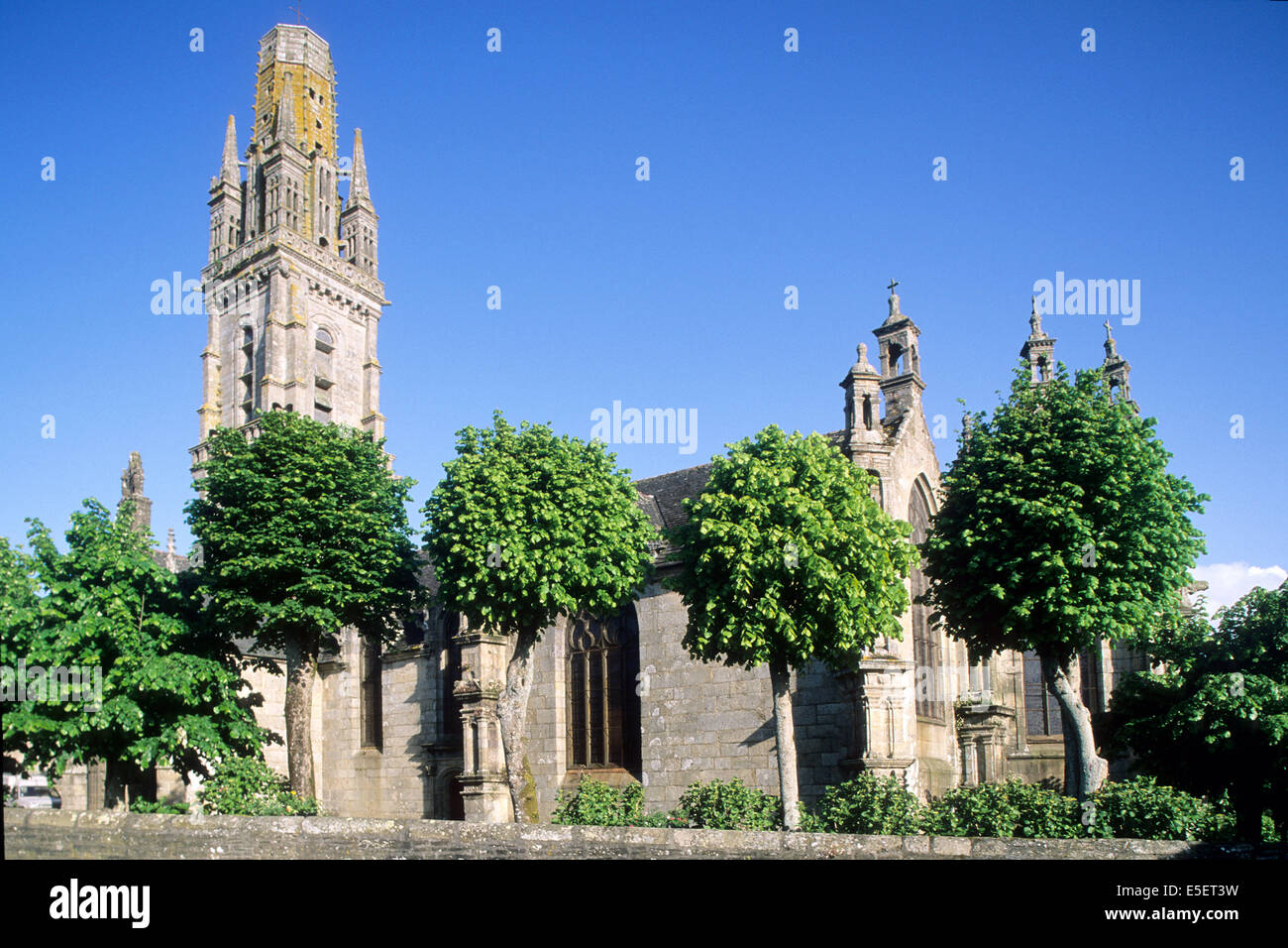 France, Bretagne, finistere nord, circuit des enclos paroissiaux ...
