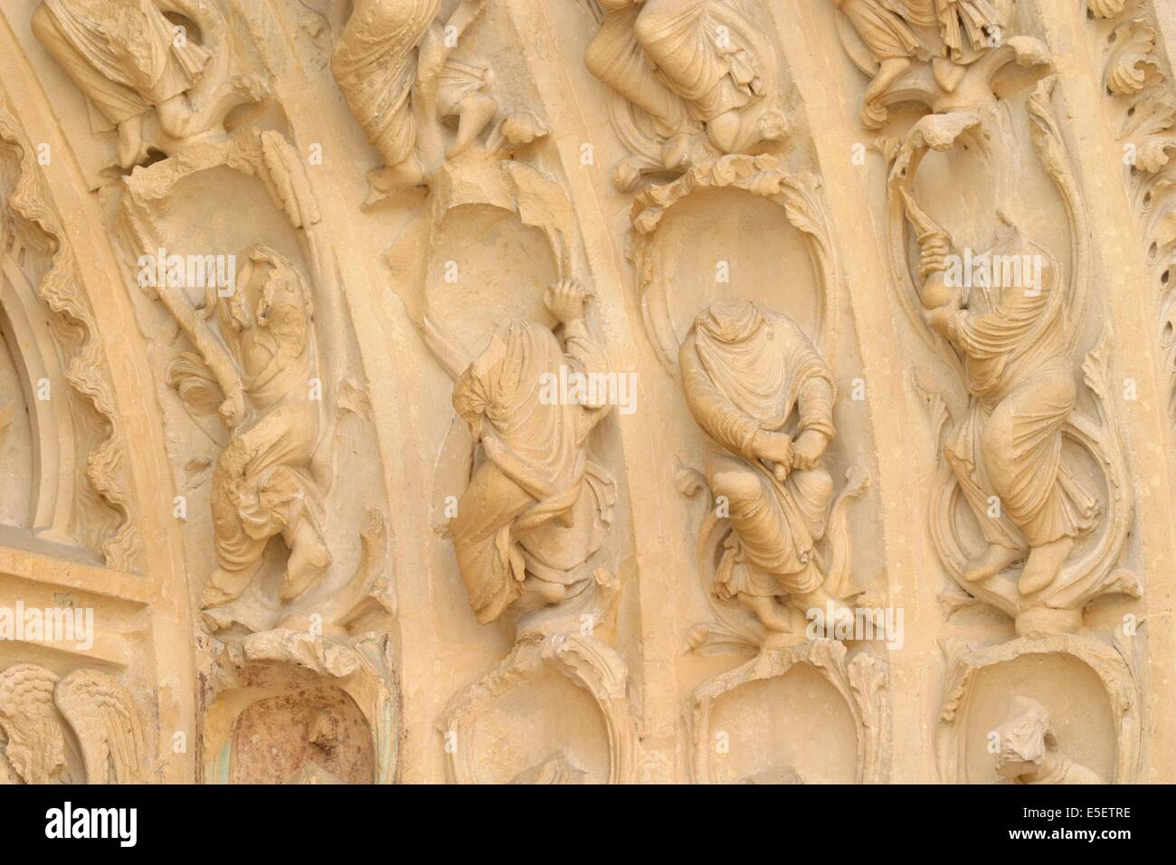 The river seine at mantes hi-res stock photography and images - Alamy