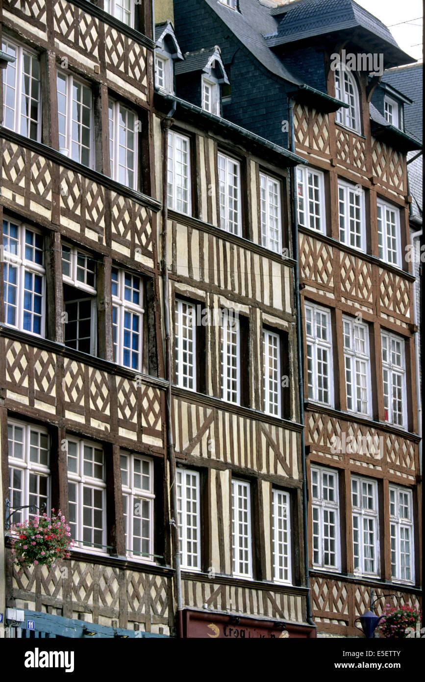 Rennes, place du Champ-Jacquet Stock Photo - Alamy