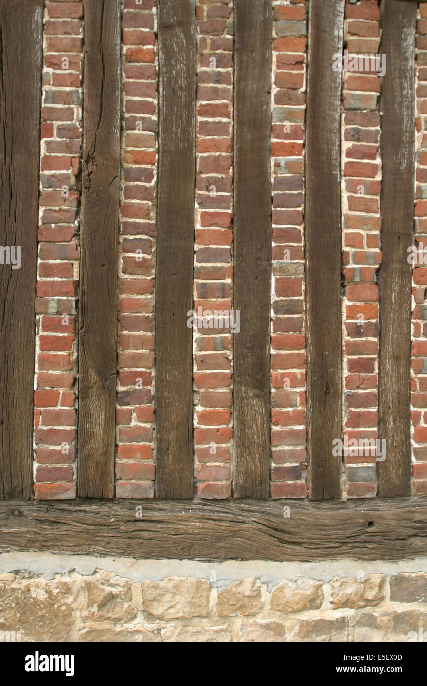 Colombage et brique hi-res stock photography and images - Alamy