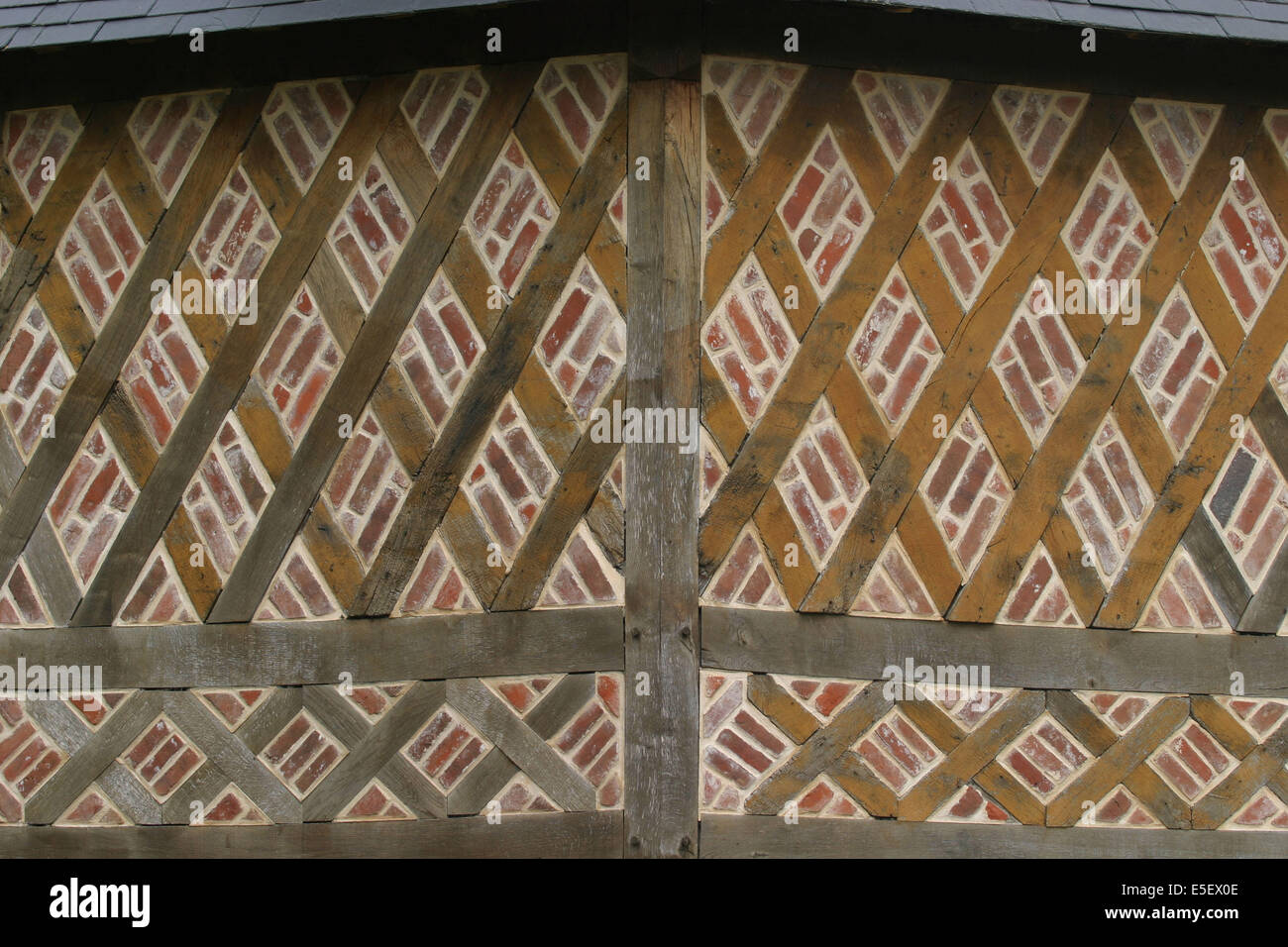 Colombage et brique hi-res stock photography and images - Alamy