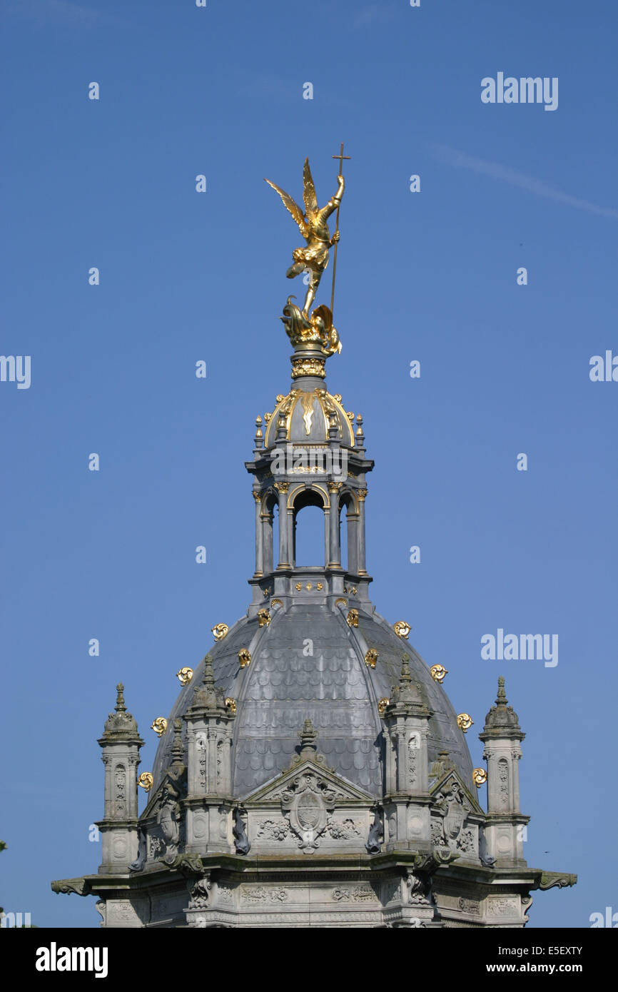 Jeanne d'arc statue rouen hi-res stock photography and images - Alamy