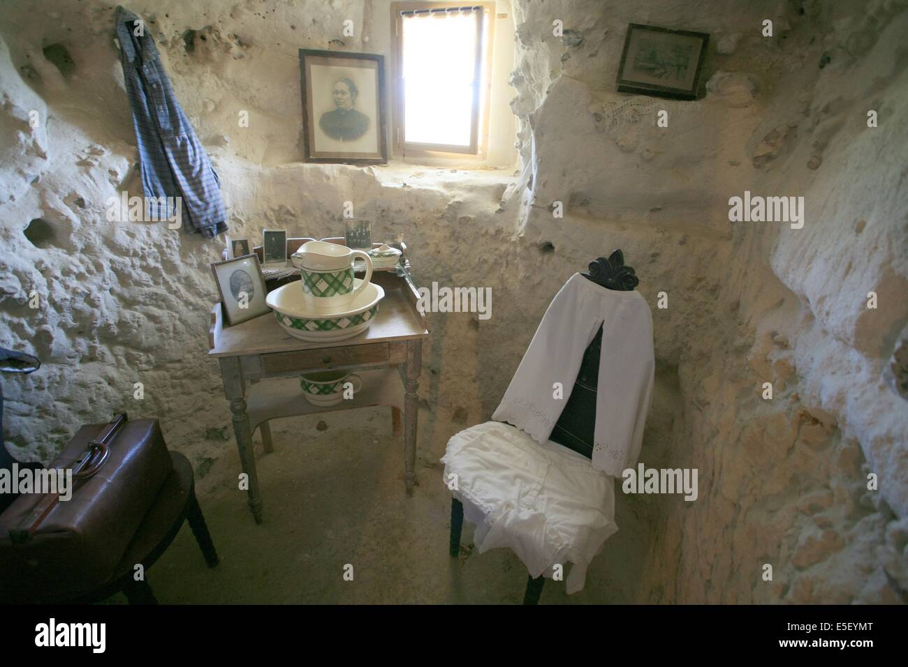 France, centre, loir et cher, troo, cite troglodyte, cave ...