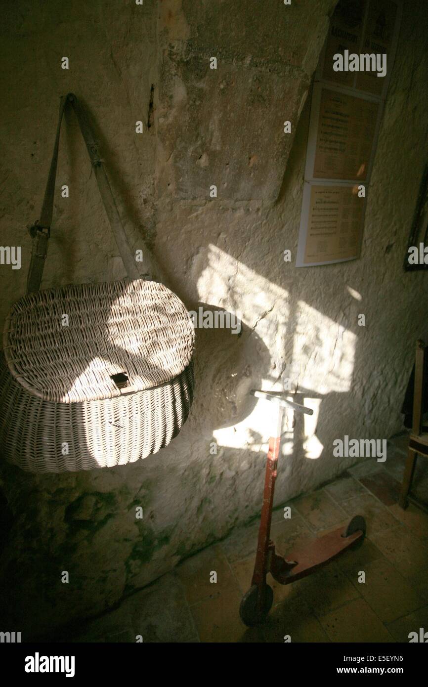France, centre, loir et cher, troo, cite troglodyte, cave ...