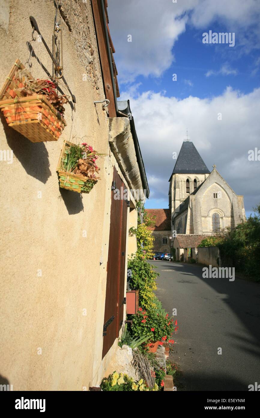 Troglodyte village loire hi-res stock photography and images - Alamy