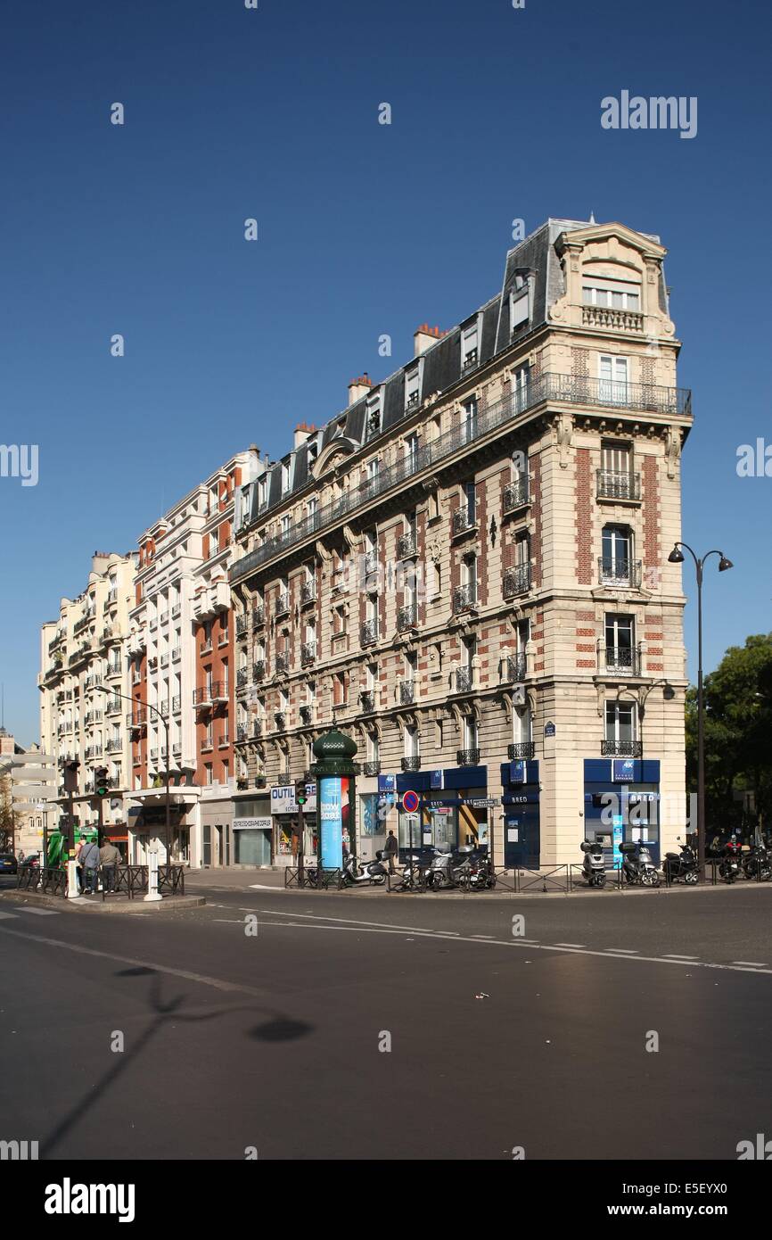 France, Ile de France, paris 11e arrondissement, avenue de la republique, angle avec le ...