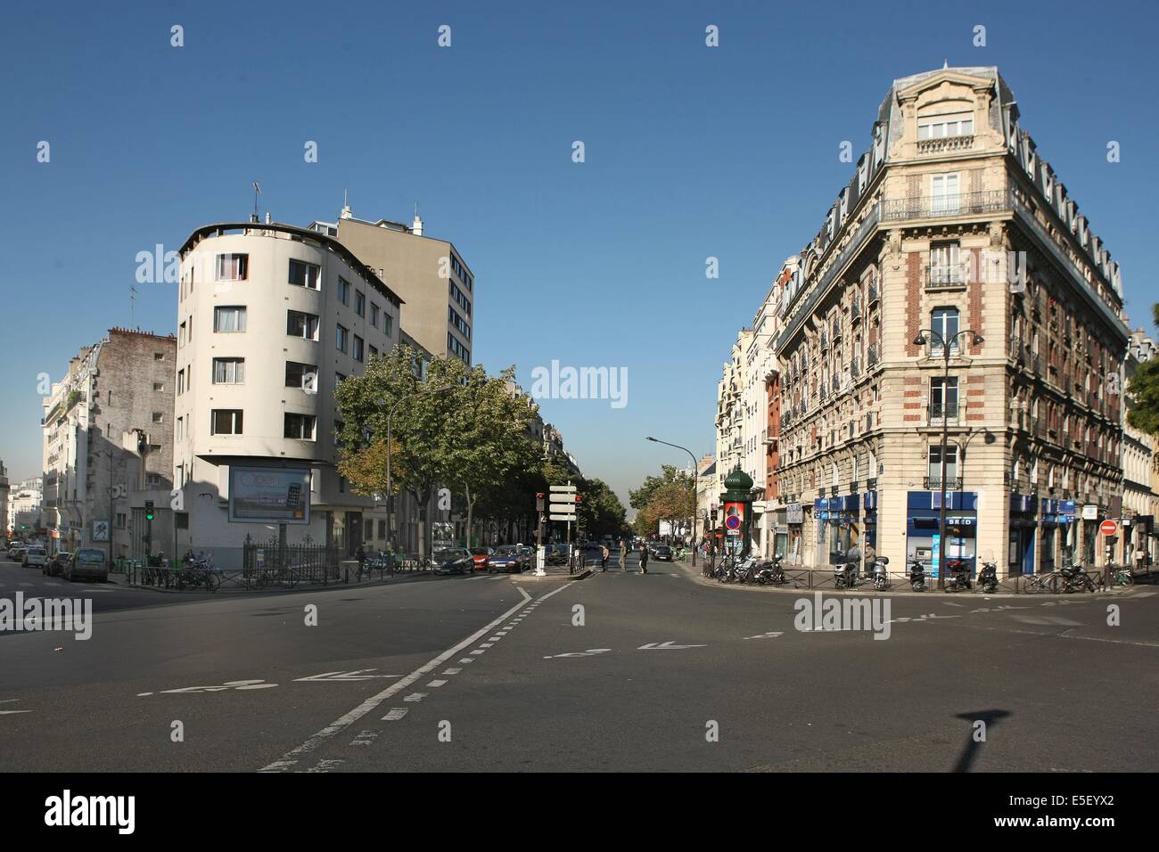 France, Ile de France, paris 11e arrondissement, avenue de la republique, angle avec le ...