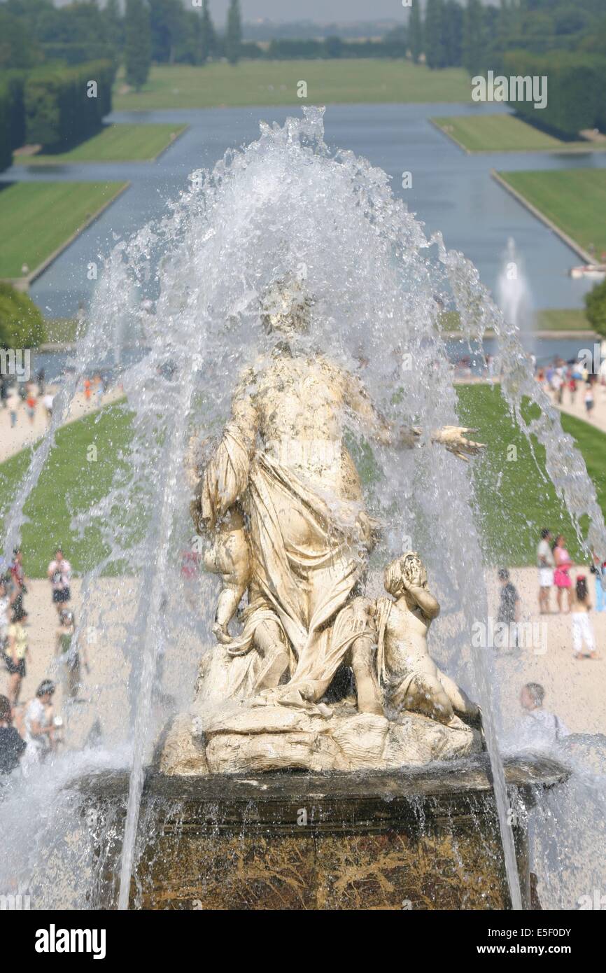 Versailles fountains show hi-res stock photography and images - Alamy