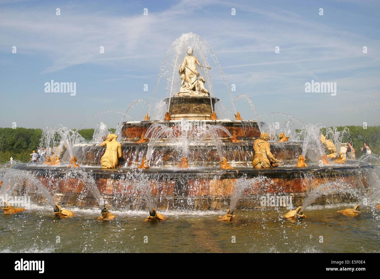 France versailles fountains hi-res stock photography and images - Alamy
