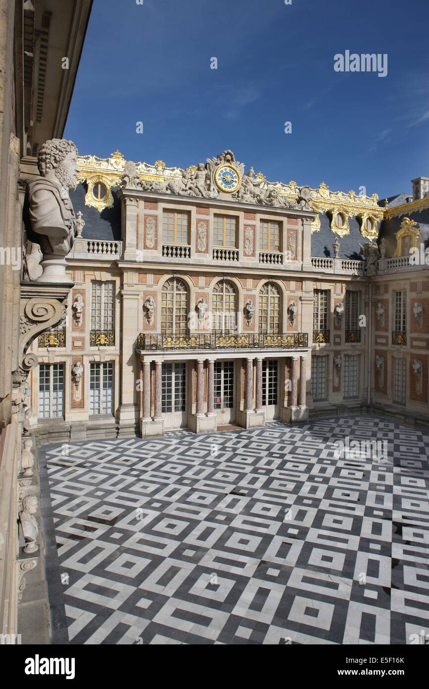 Marble court palace versailles versailles hi-res stock photography and ...