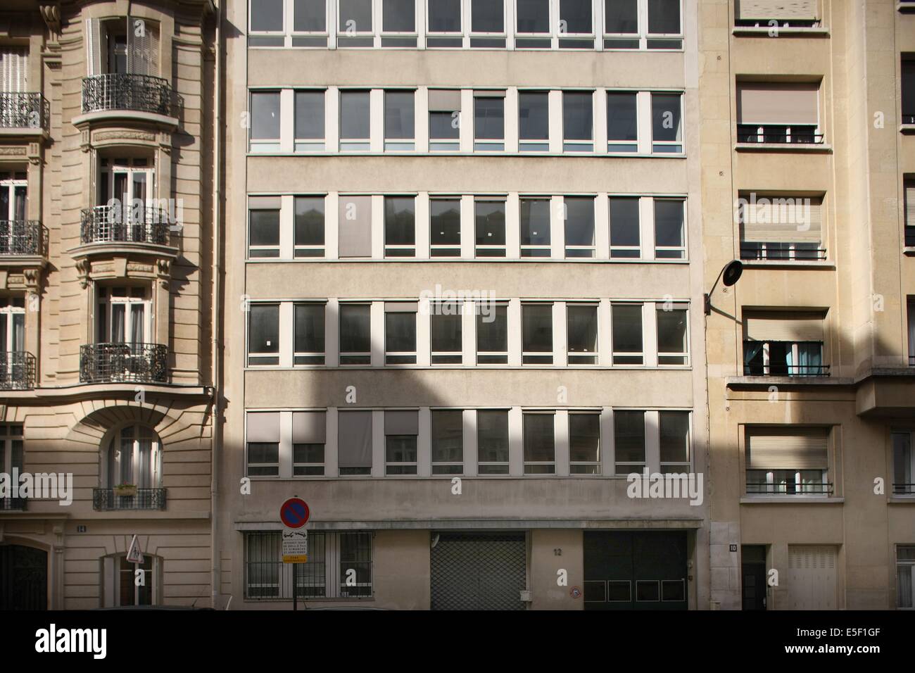 Paris 17e Arrondissement High Resolution Stock Photography and Images ...