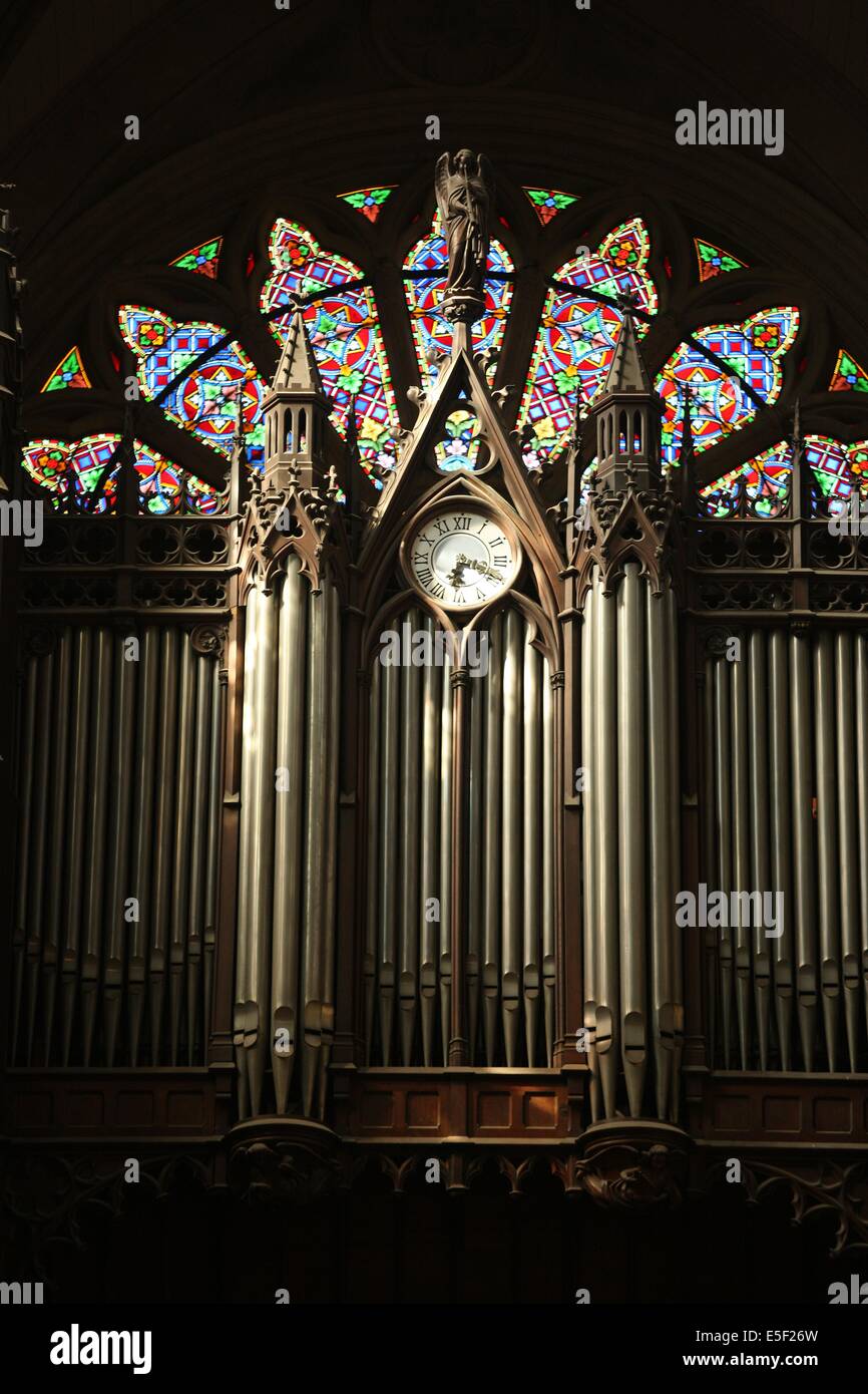 Organ cases hi-res stock photography and images - Alamy