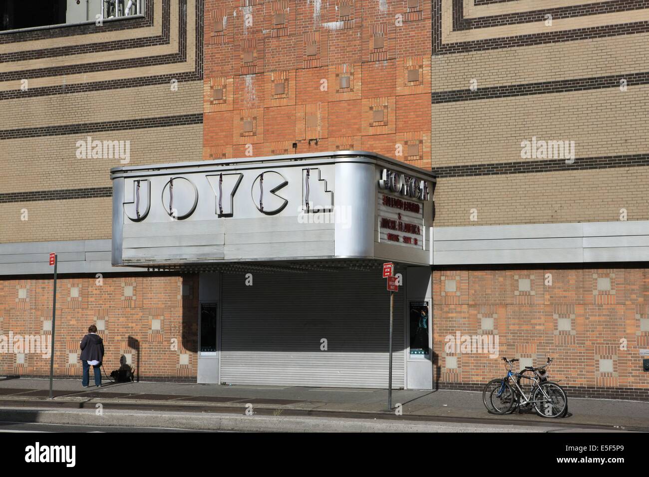 The chelsea theatre hi-res stock photography and images - Alamy