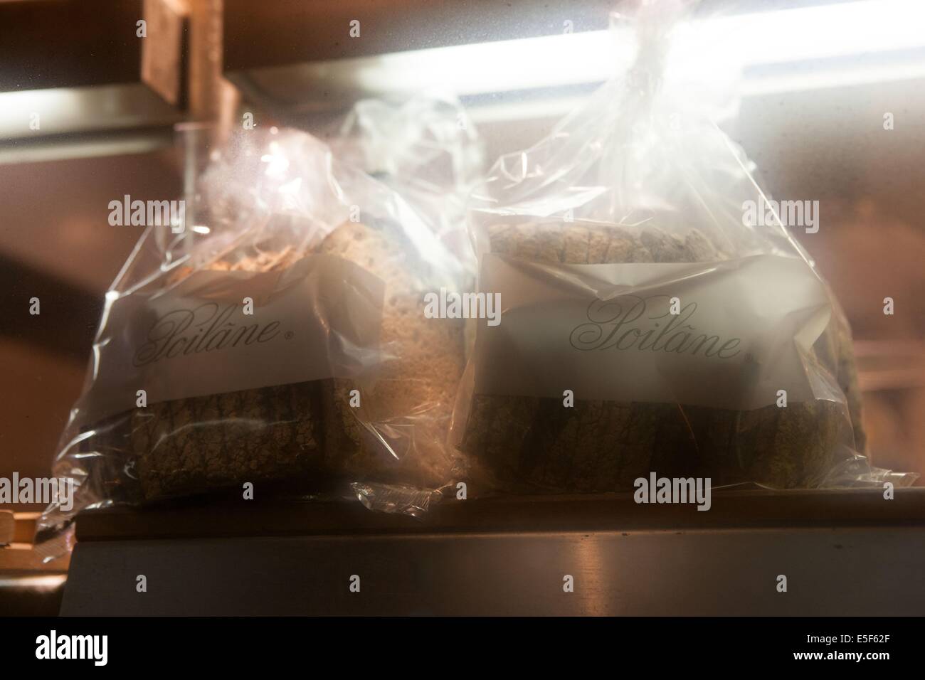 Poilâne paris france bakery hi-res stock photography and images - Alamy