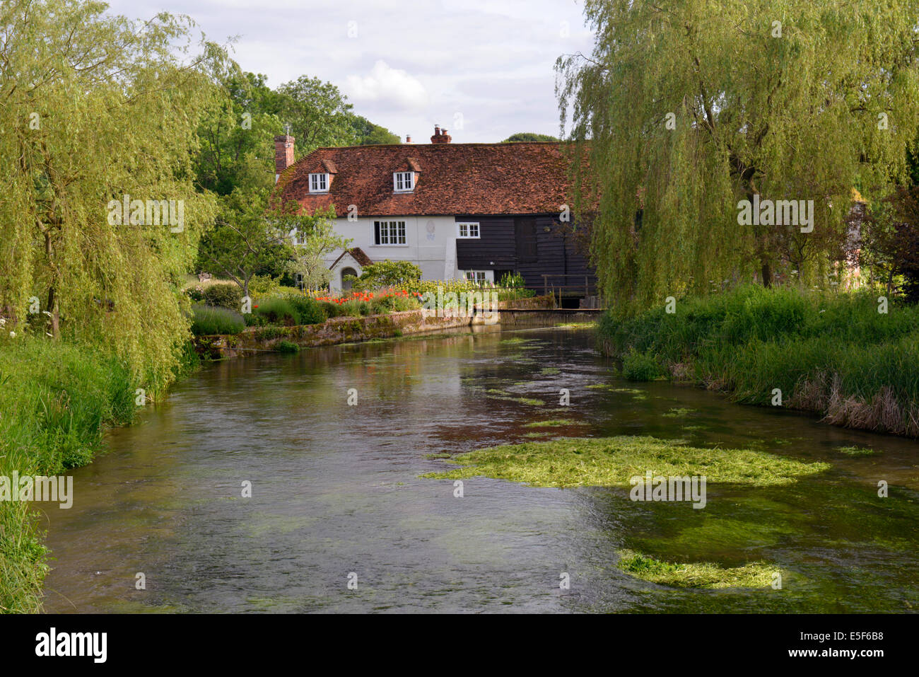 Bere Mill on the River Test near Whitchurch, Hampshire Stock Photo - Alamy