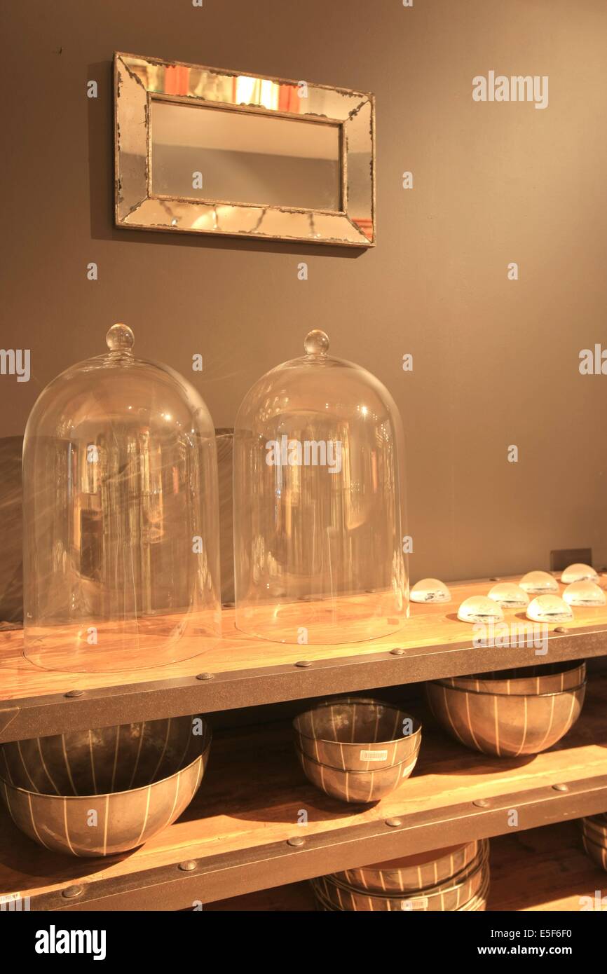 Magasin flamant hi-res stock photography and images - Alamy