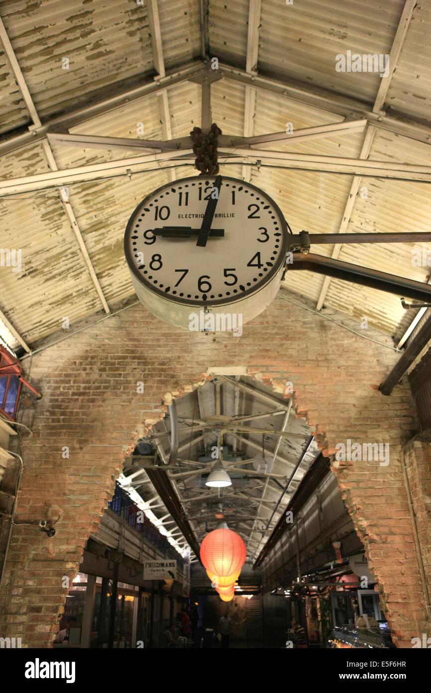 usa, state of New York, NYC, Manhattan, Chelsea, market, horloge Stock ...
