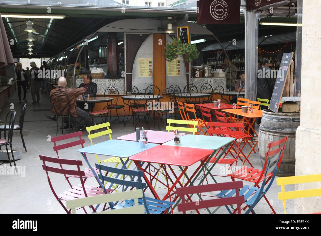 Rue de bretagne market hi-res stock photography and images - Alamy