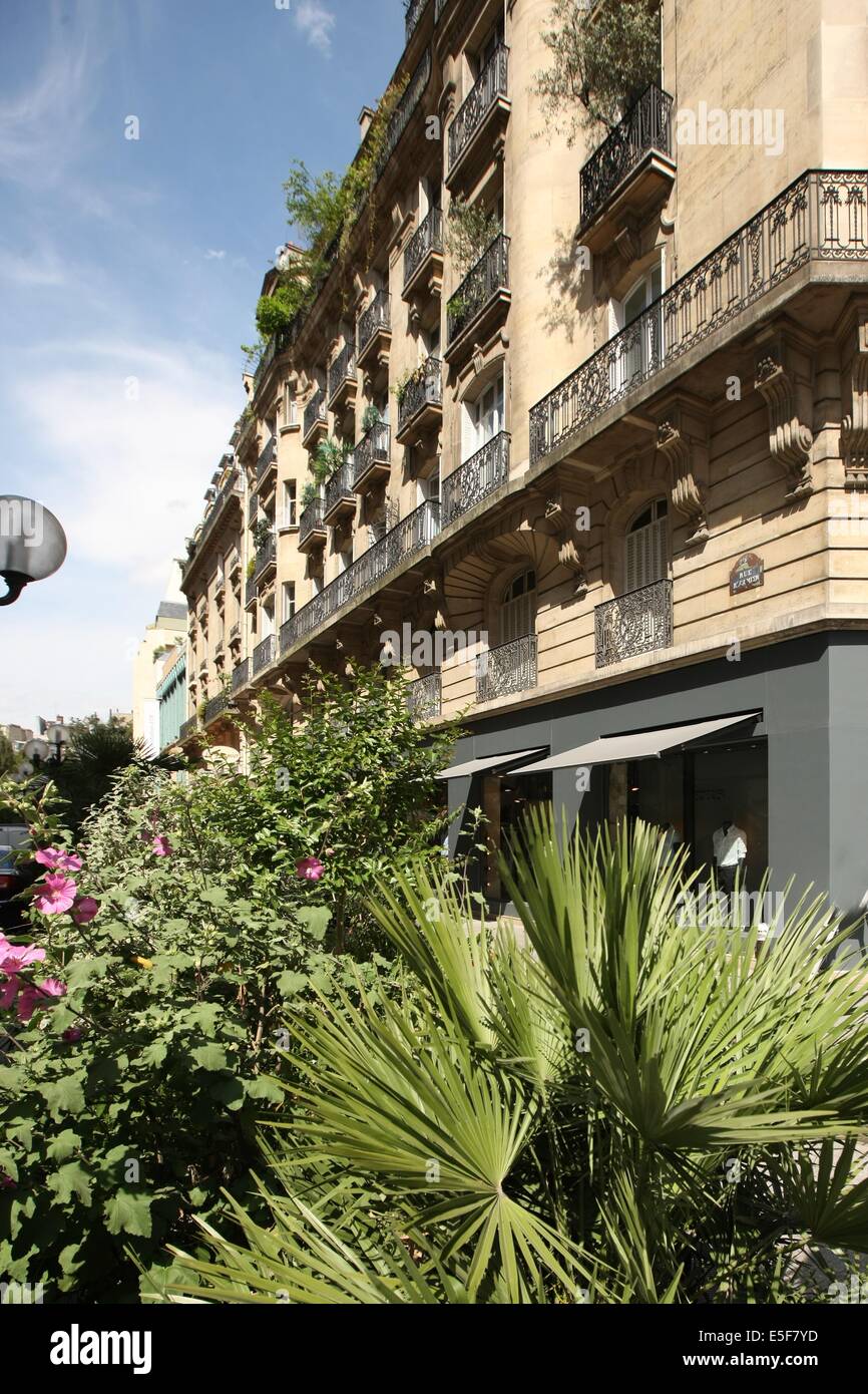 France, ile de france, paris 7e arrondissement, rue recamier. Date ...