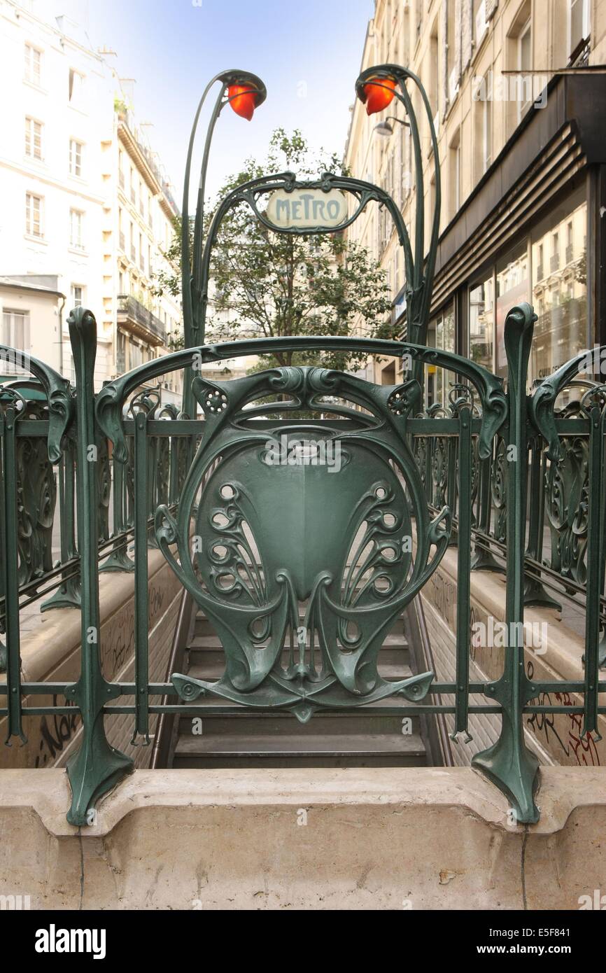 France, ile de france, paris 2e arrondissement, metro reaumur ...