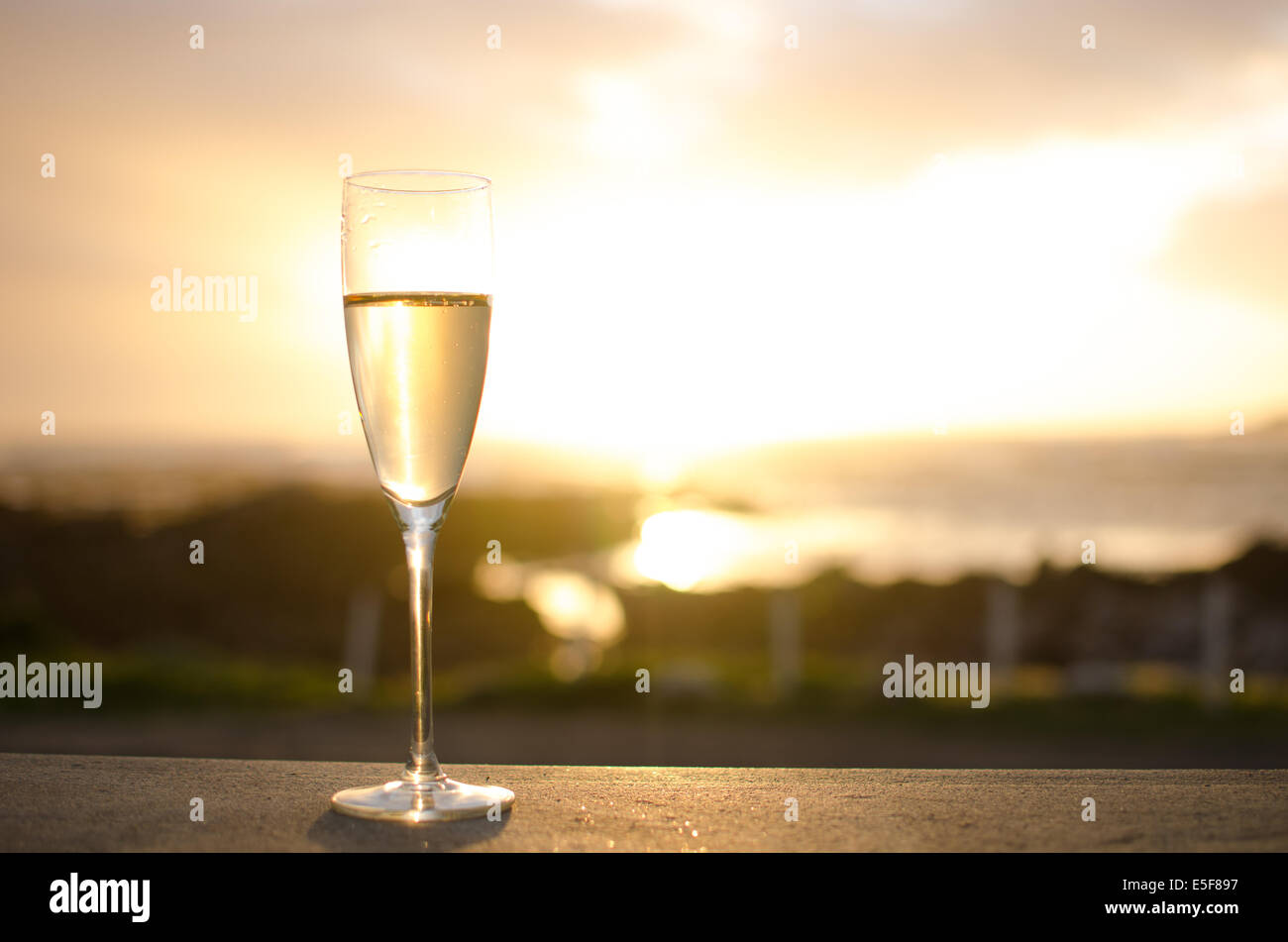 Luxury beach champagne hi-res stock photography and images - Alamy