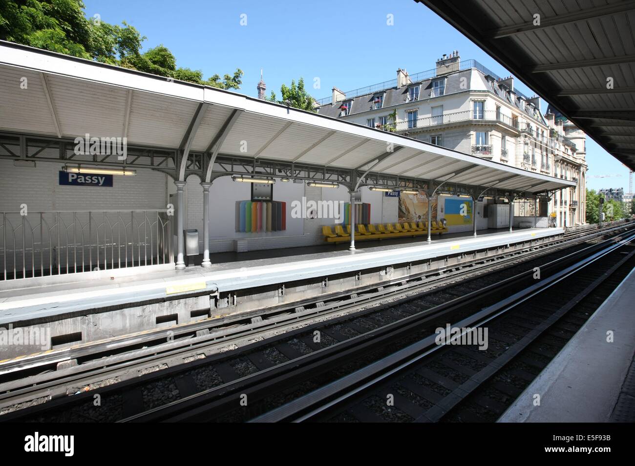 Arrondissement de passy hi-res stock photography and images - Alamy