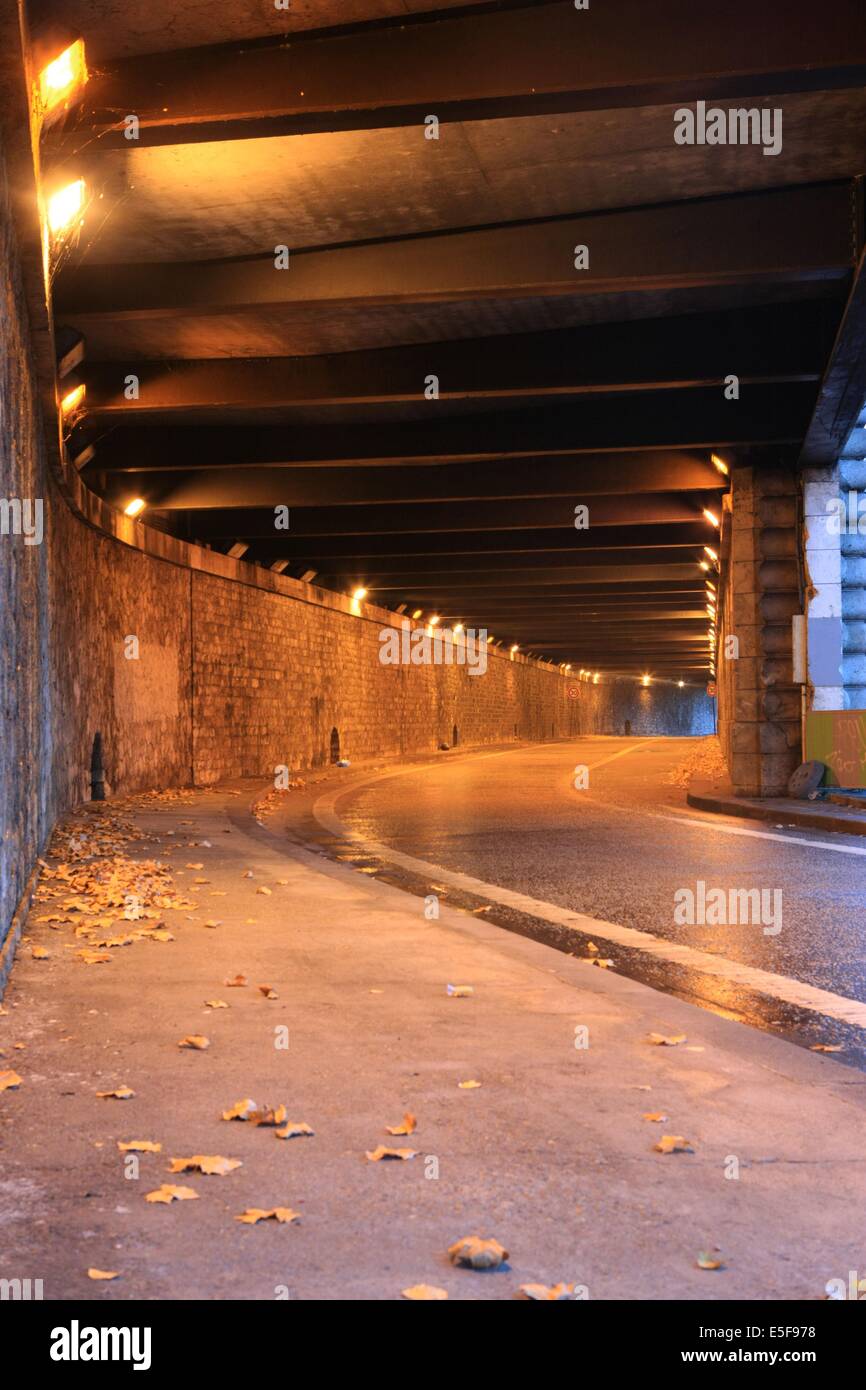 Pile du pont hi-res stock photography and images - Alamy