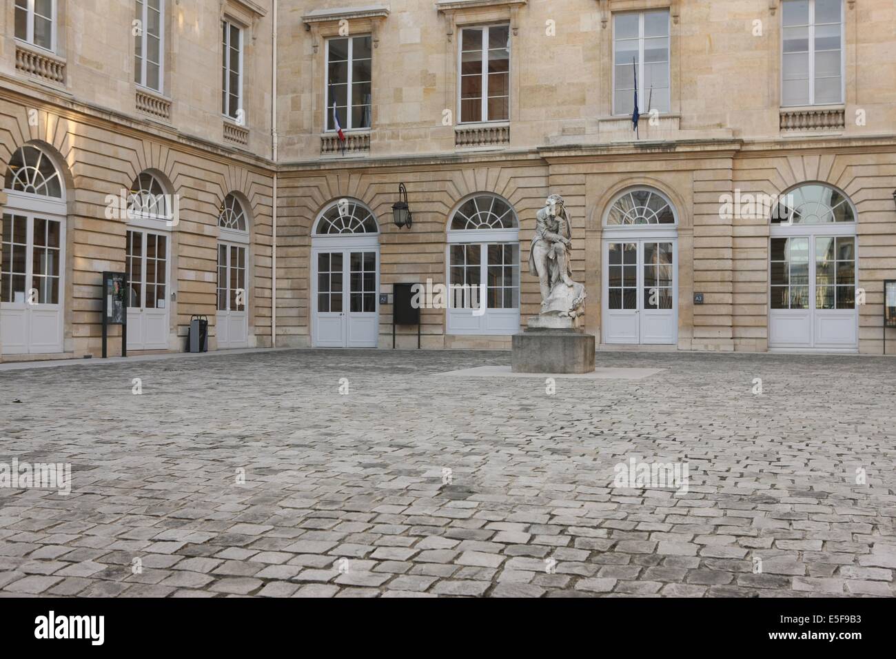 Statue de champollion hi-res stock photography and images - Alamy