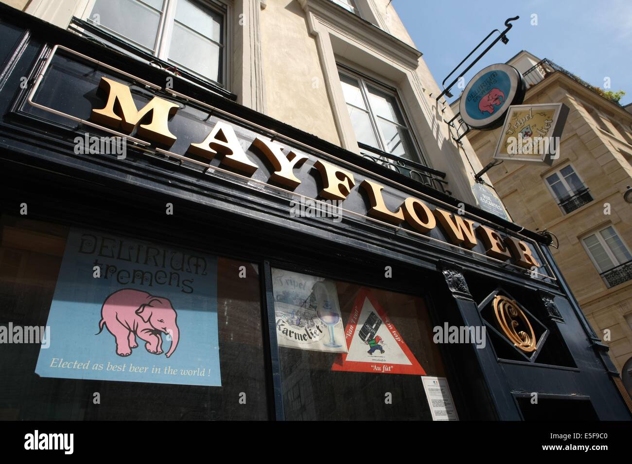 Rue descartes paris hi-res stock photography and images - Alamy