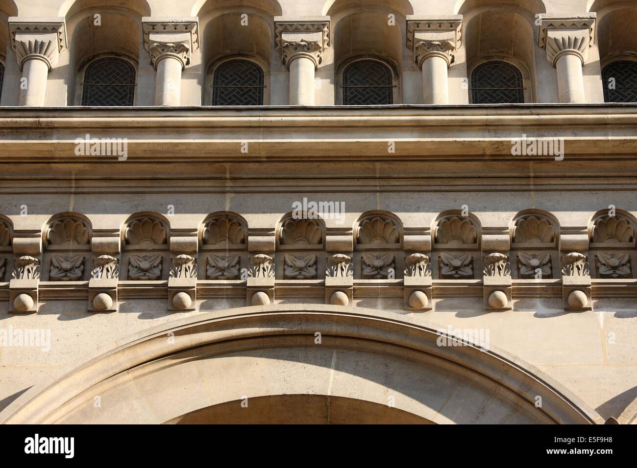Grande synagogue paris hi-res stock photography and images - Alamy