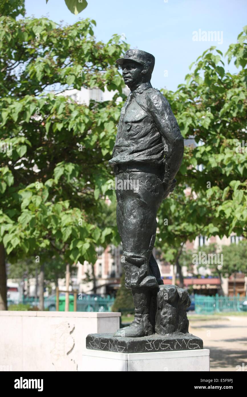 Sculpteur andre greck date hi-res stock photography and images - Alamy