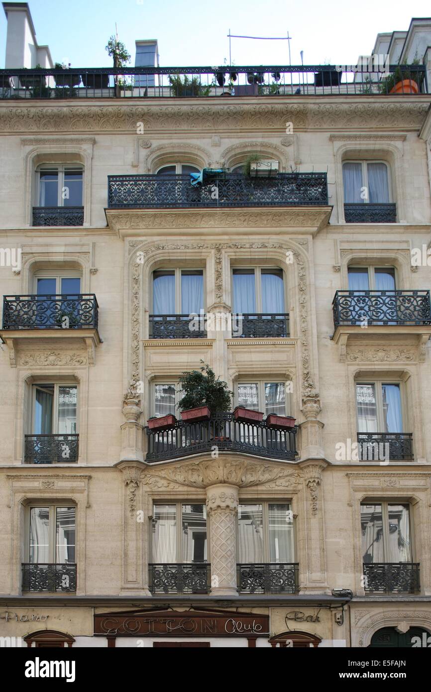 France, ile de france, paris 9e arrondissement, 25 rue victor masse ...