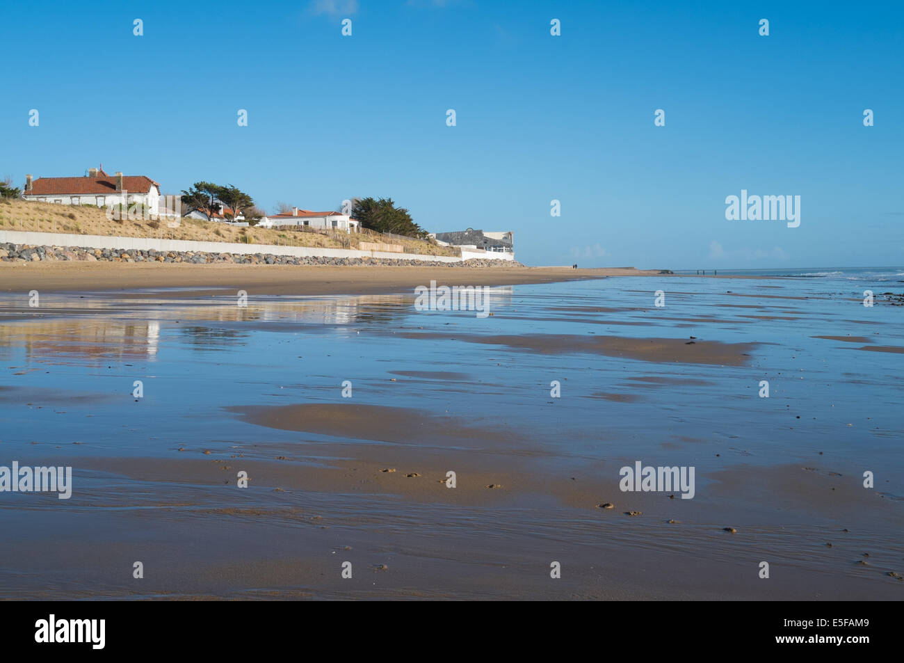 Sur la mer hi-res stock photography and images - Alamy