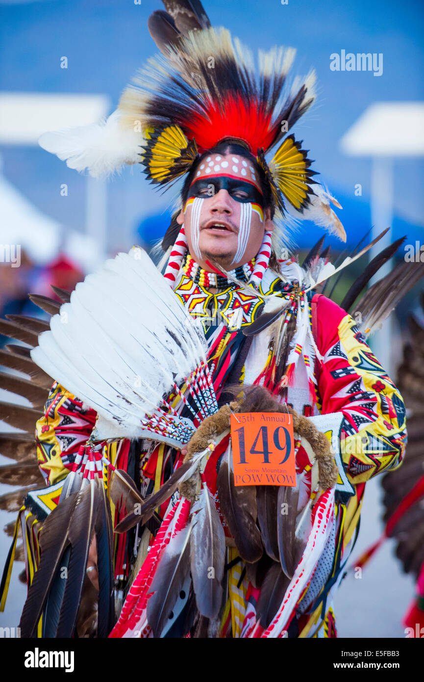 Paiute dancer hi-res stock photography and images - Alamy