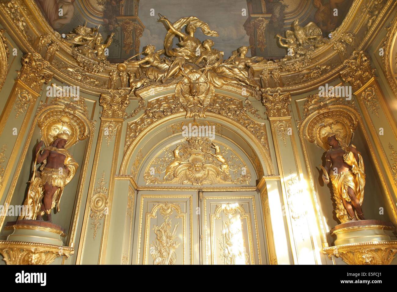 Porte galerie hi-res stock photography and images - Alamy